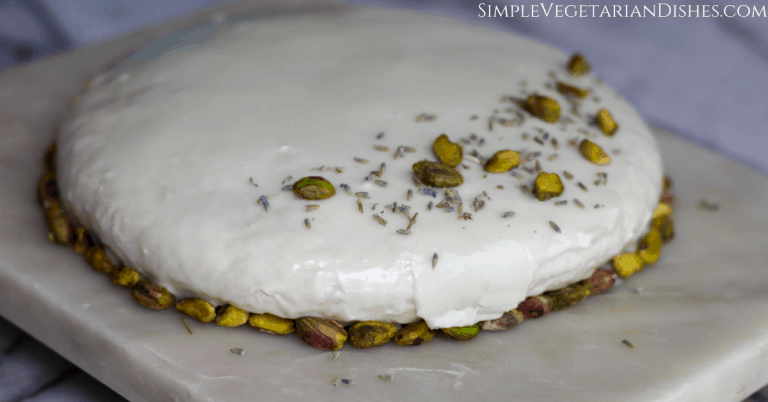 Gateau Vert - A Cake to Make You Green with Envy - Simple Vegetarian Dishes